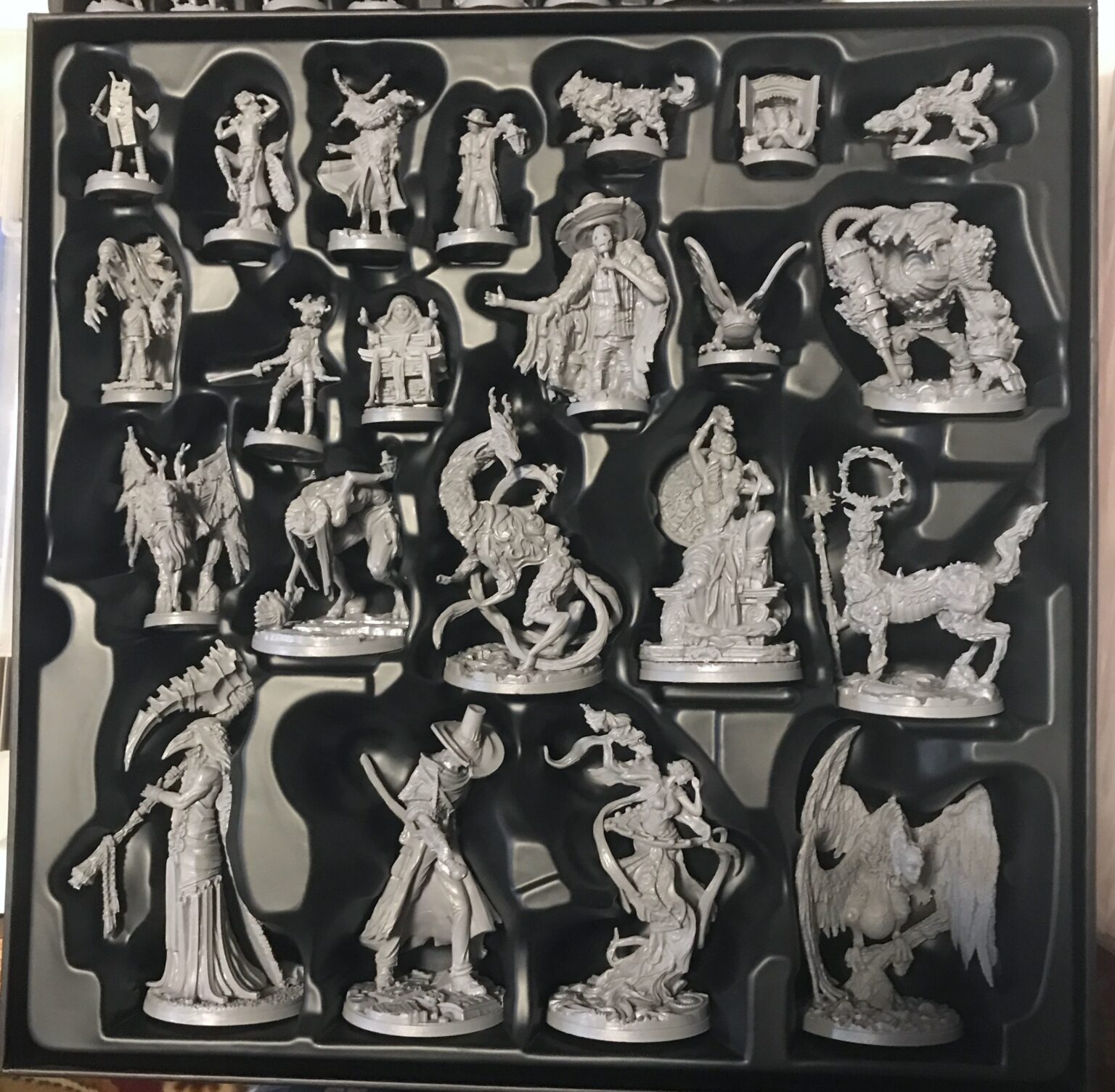 More miniature-painting goodness: Citadel shades and washes, zenithal ...